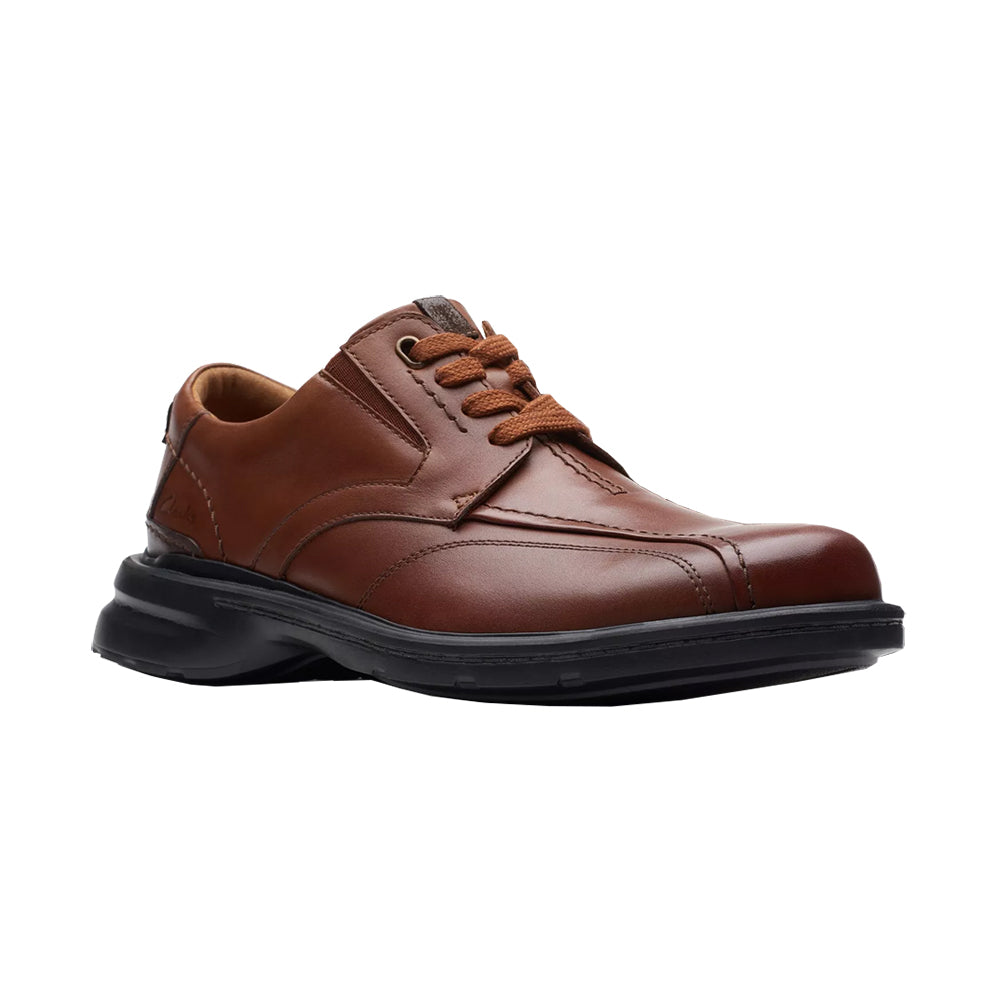 CLARKS OF ENGLAND Gessler Lace Dark Tan